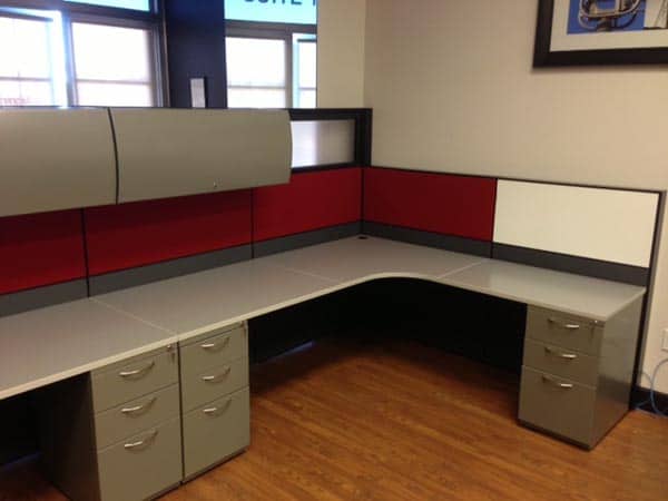 AIS Matrix Cubicles with Woodgrain Laminate | FCI & Design