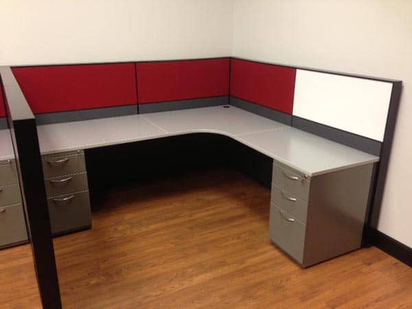 AIS Matrix Cubicles with Woodgrain Laminate | FCI & Design